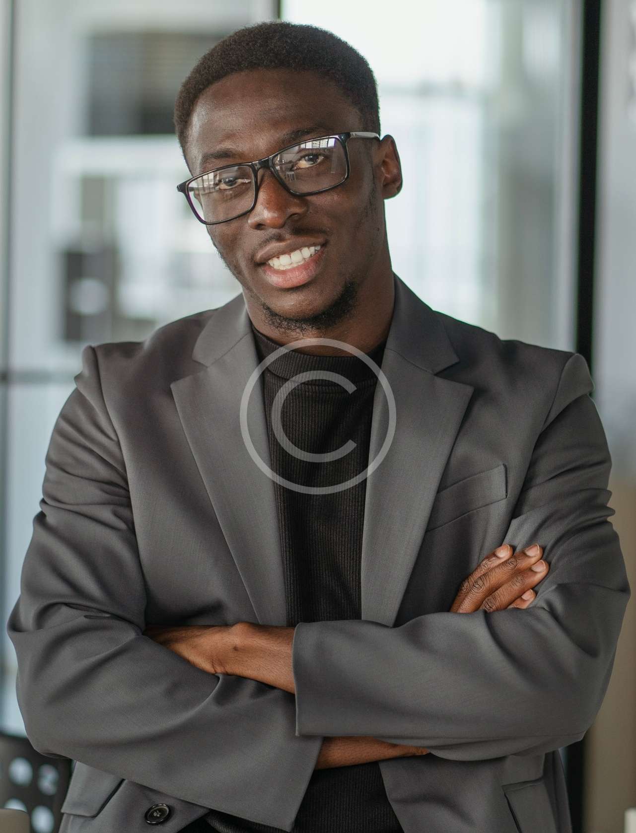 Alan Smith - Amari Vintage Arch